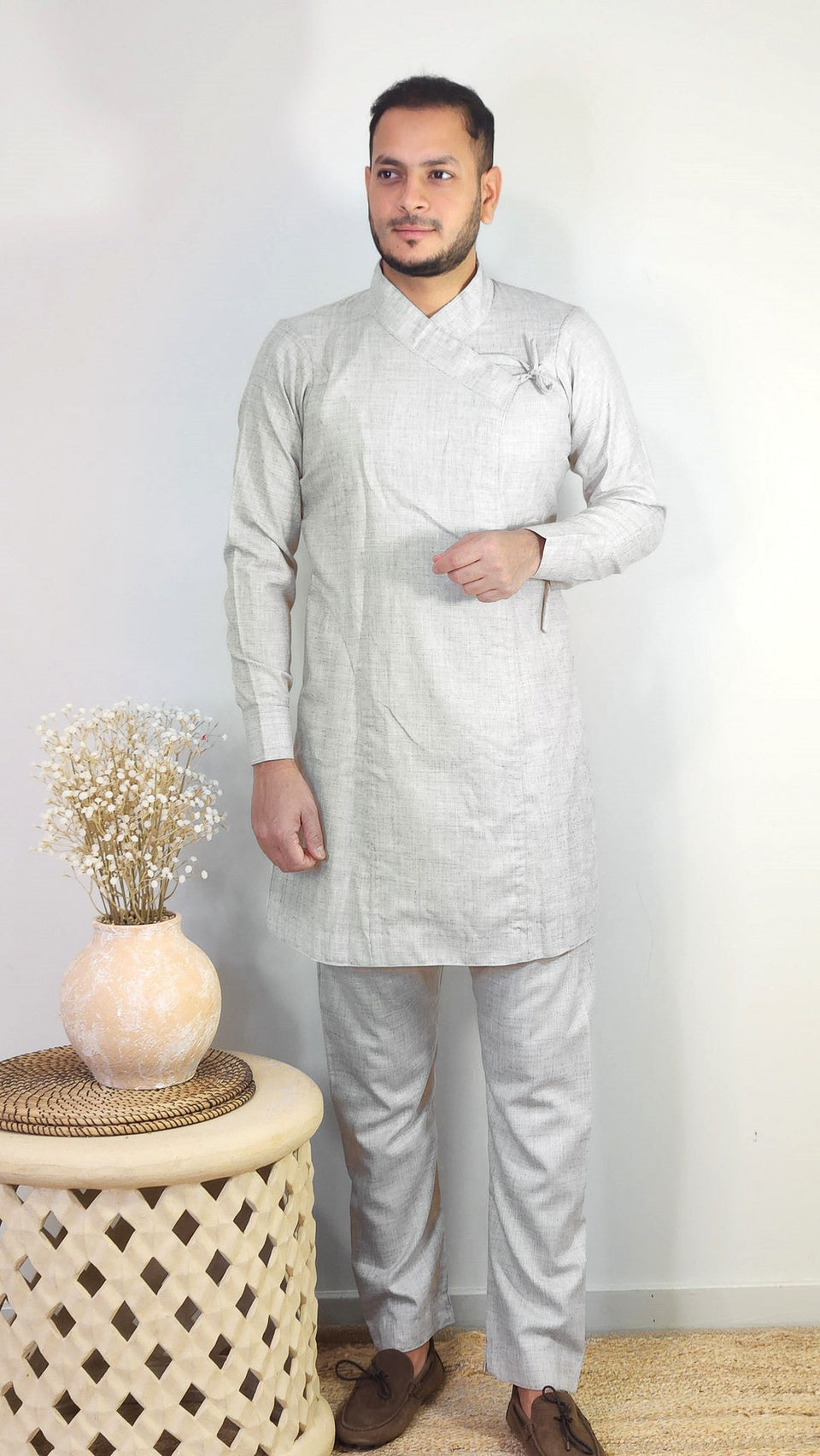 Buy Men's Traditional Nepali Daura Suruwal Set Online – House of Nepal